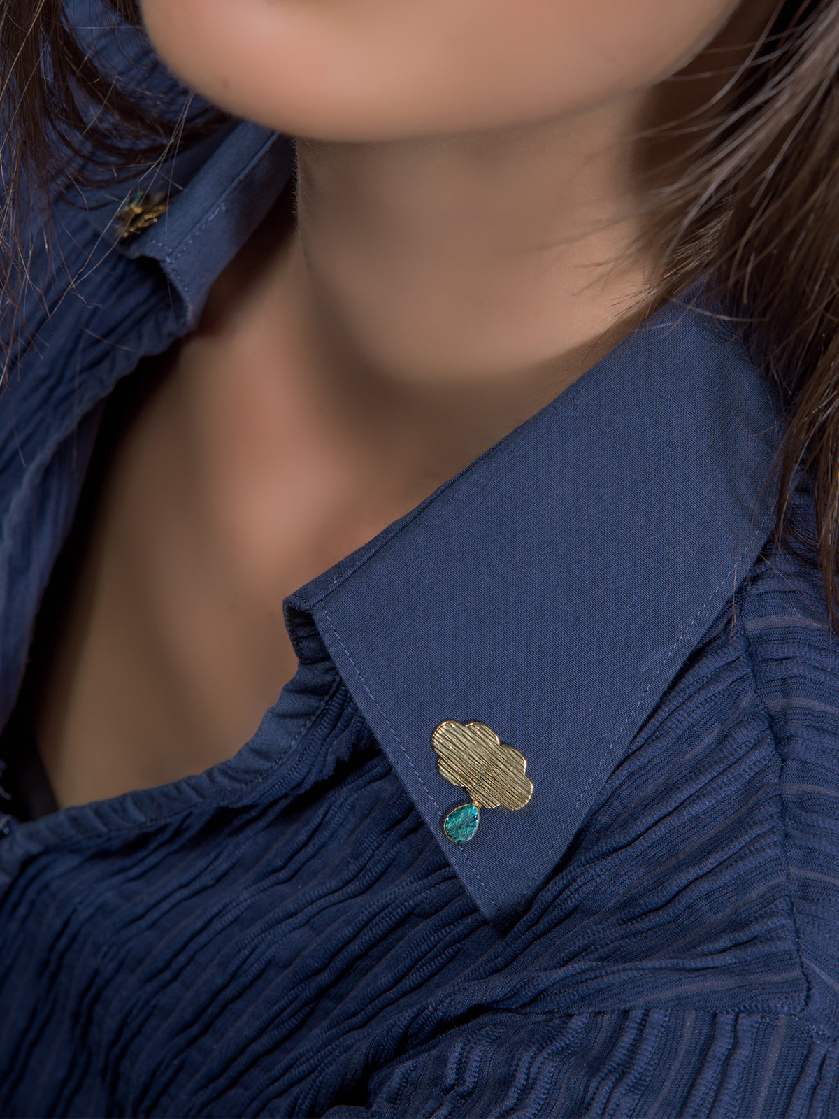 10 DECOART - Moletee Raining Cloud Pin in Green – Elilhaam